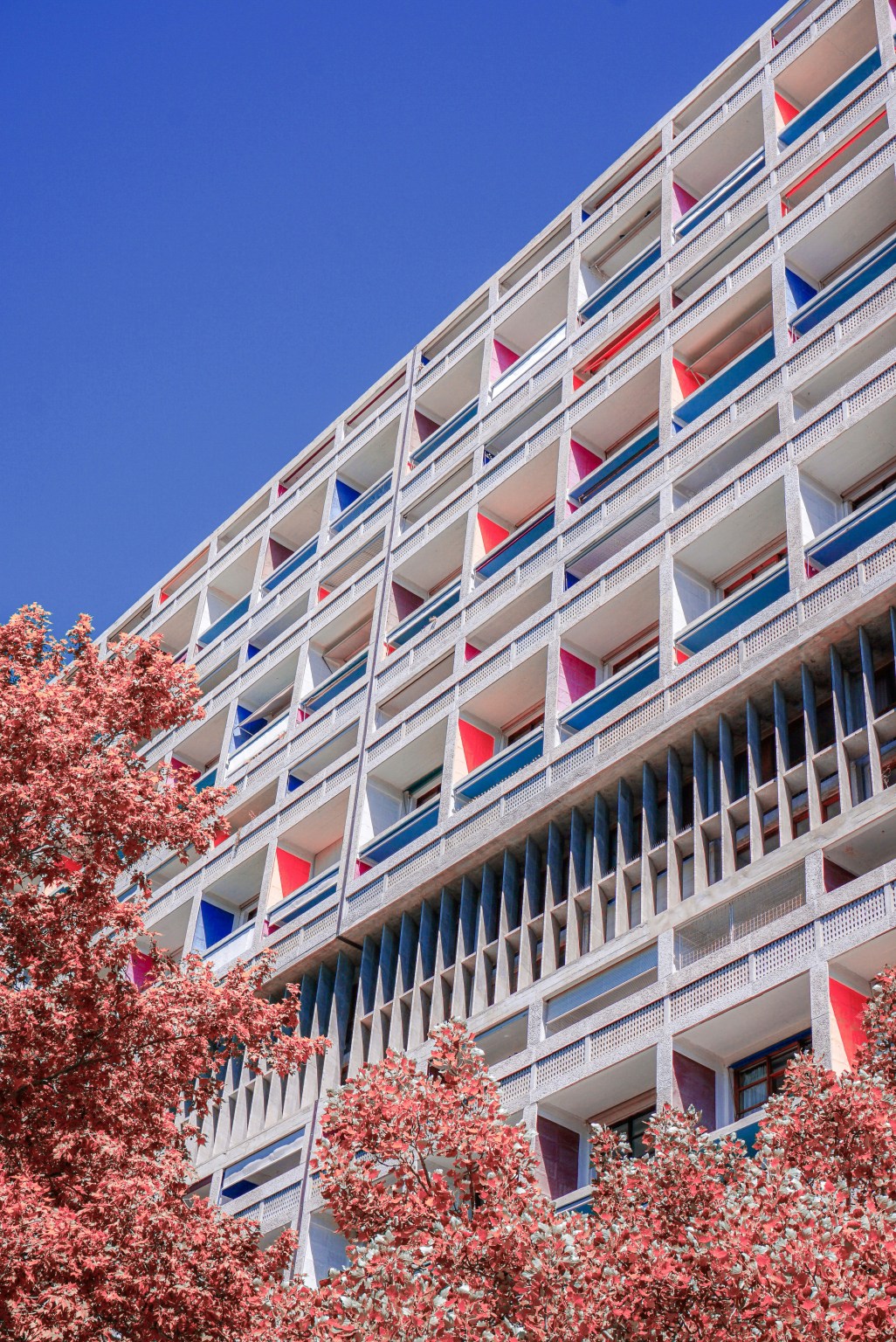 The Rise And Fall Of Brutalism: Why This Controversial Architectural ...